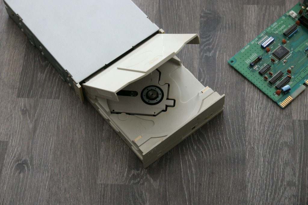 Vobis Highscreen Colani Tower 486 DX/2-66 – hozi.net